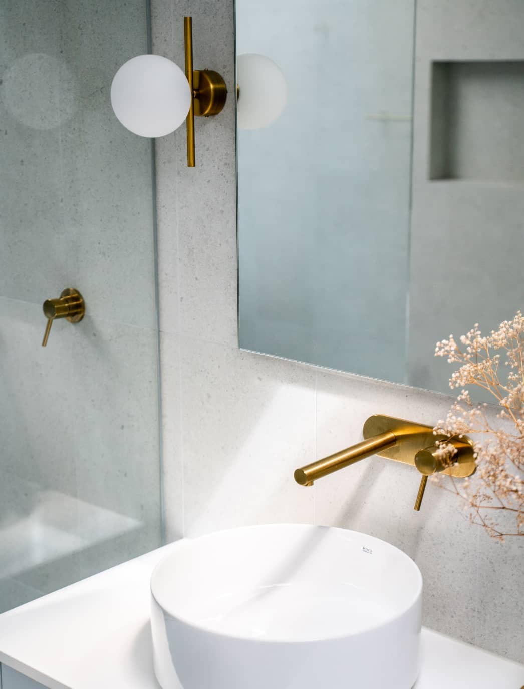 Jojo's - Maple - Design + Construct